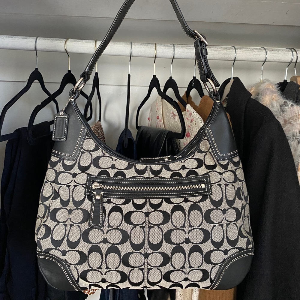 Coach Hamptons Hobo Shoulder Bag In Jacqueline Signat… - Gem